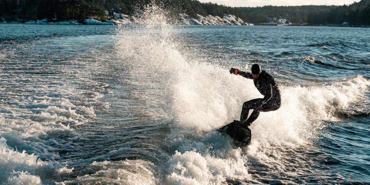 Awake introduces world’s ‘most extreme’ electric surfboard - Futurride