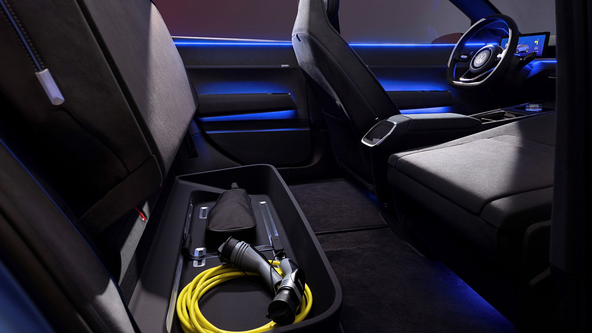 Electric AC Cobra fires up British Motor Show - Futurride