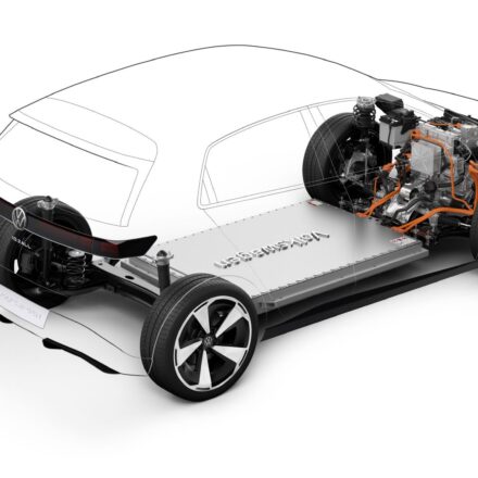 Electric AC Cobra fires up British Motor Show - Futurride