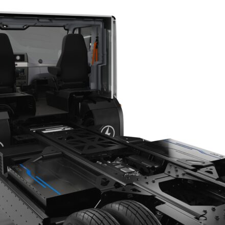 Lion launches medium-duty 800-V electric truck - Futurride